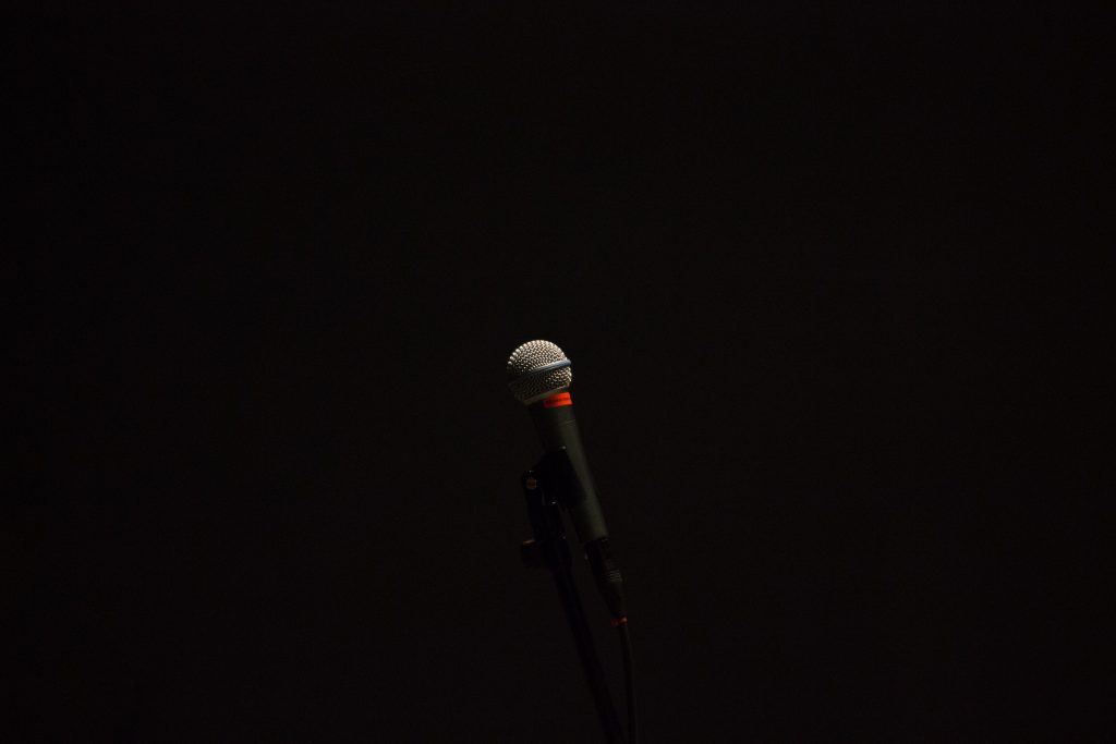 Comment commencer un discours : conseils - Jour de Prestige